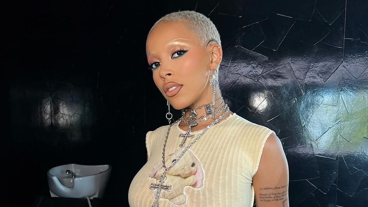 Candid Doja Cat Reveals The Benefits Of Cutting Her Hair The Nerd Stash