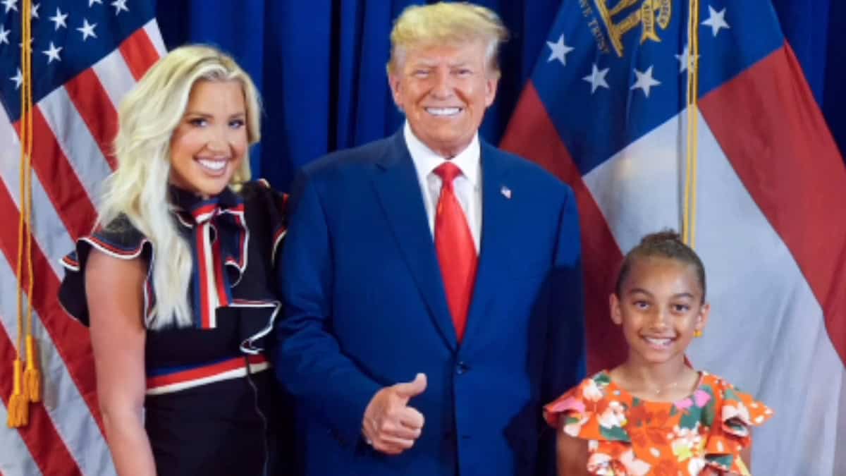 Savannah Chrisley Criticized For Photo of Niece Chloe with Donald Trump