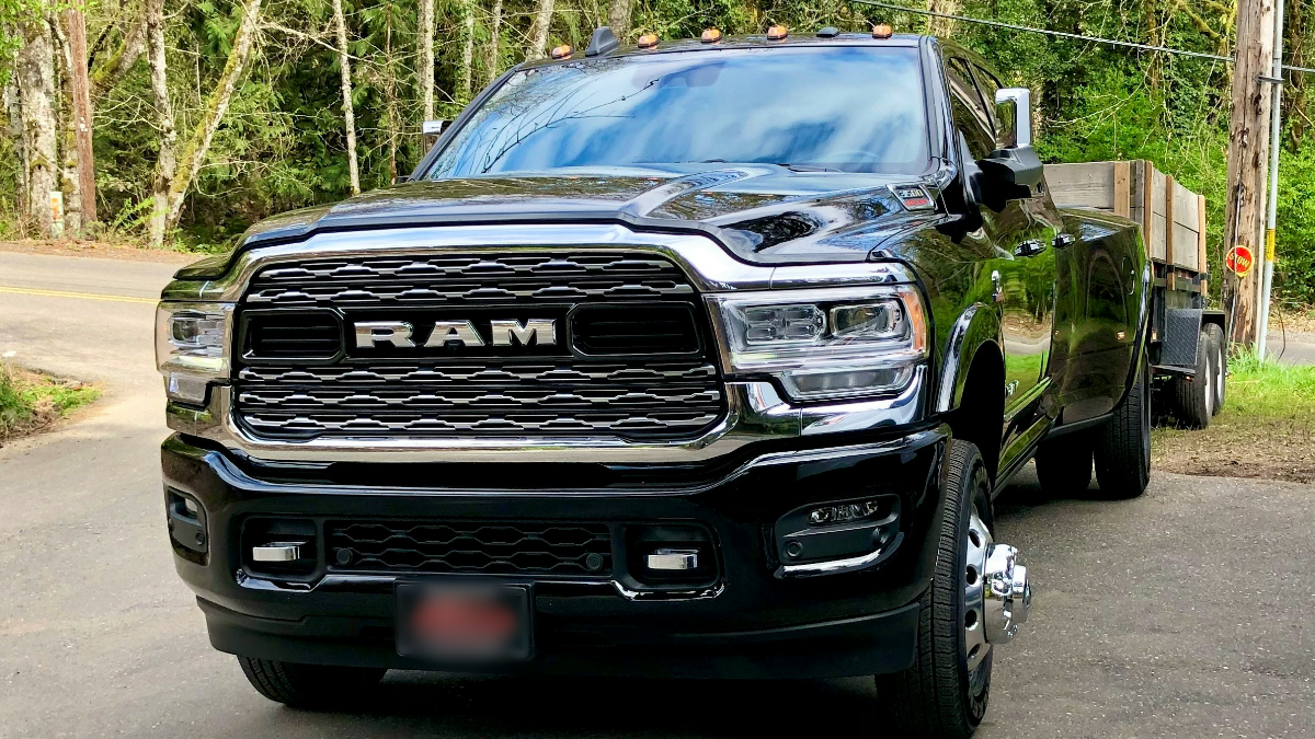 Texas Truck Driver Follows Mother Around Neighborhood Yelling Slurs at Her Kids: ‘It’s Not the ...